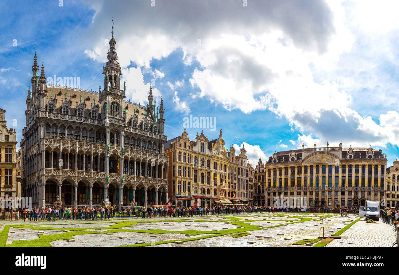 The Grand Place in Brussels Stock Photo - Alamy