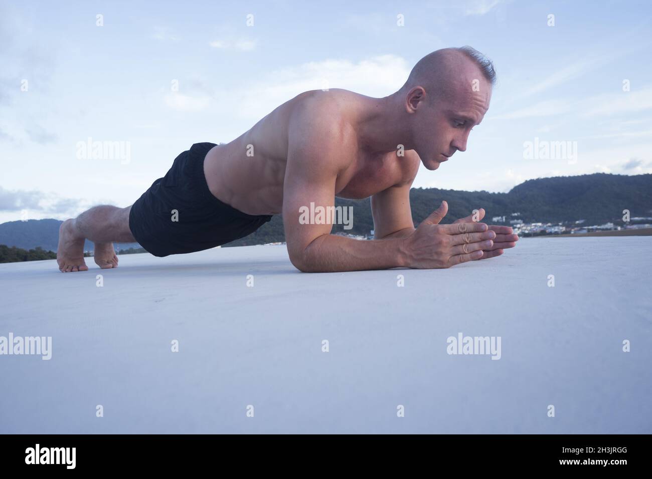 Plank position hi-res stock photography and images - Alamy