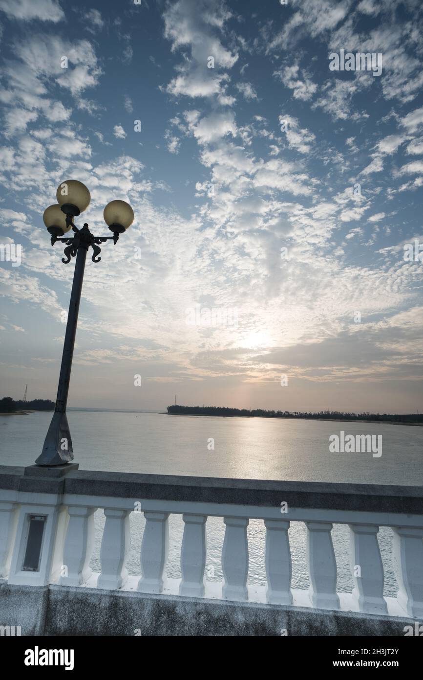 Night view seaside bridge hi-res stock photography and images - Alamy