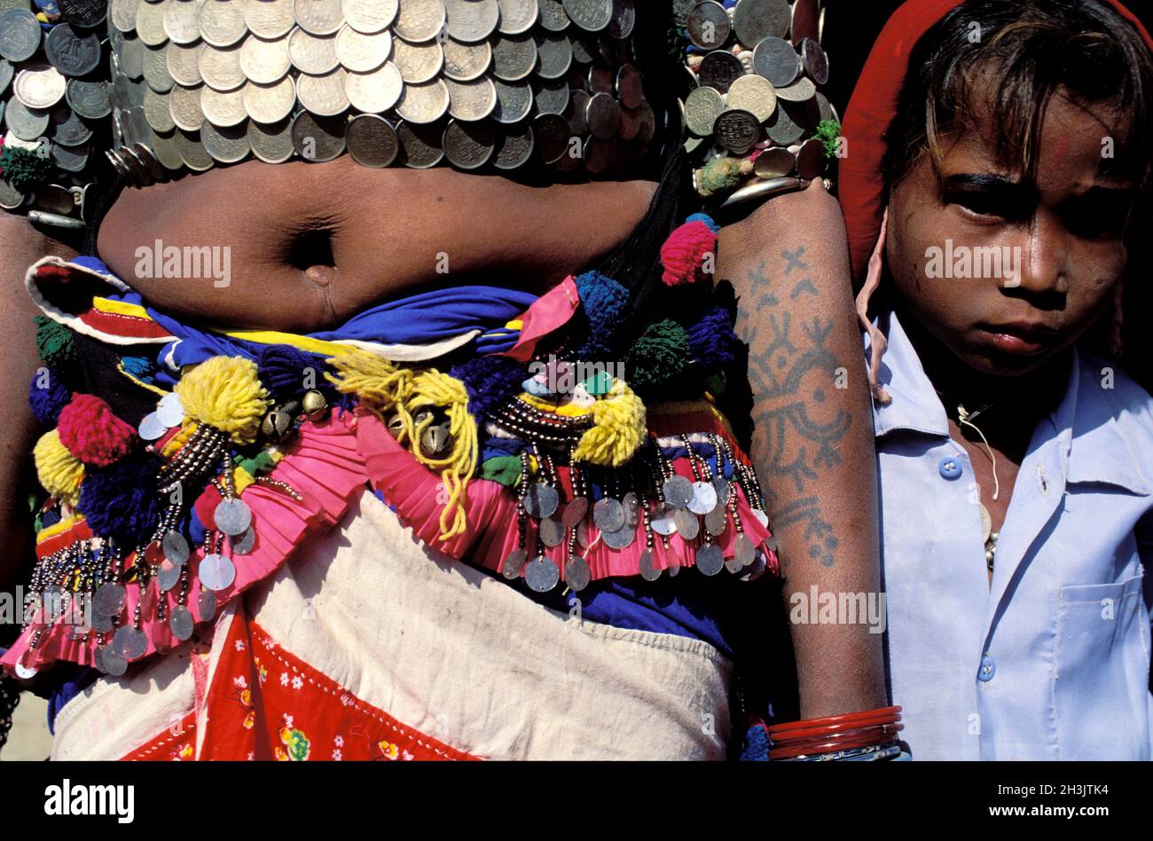 Tharu culture hi-res stock photography and images - Alamy
