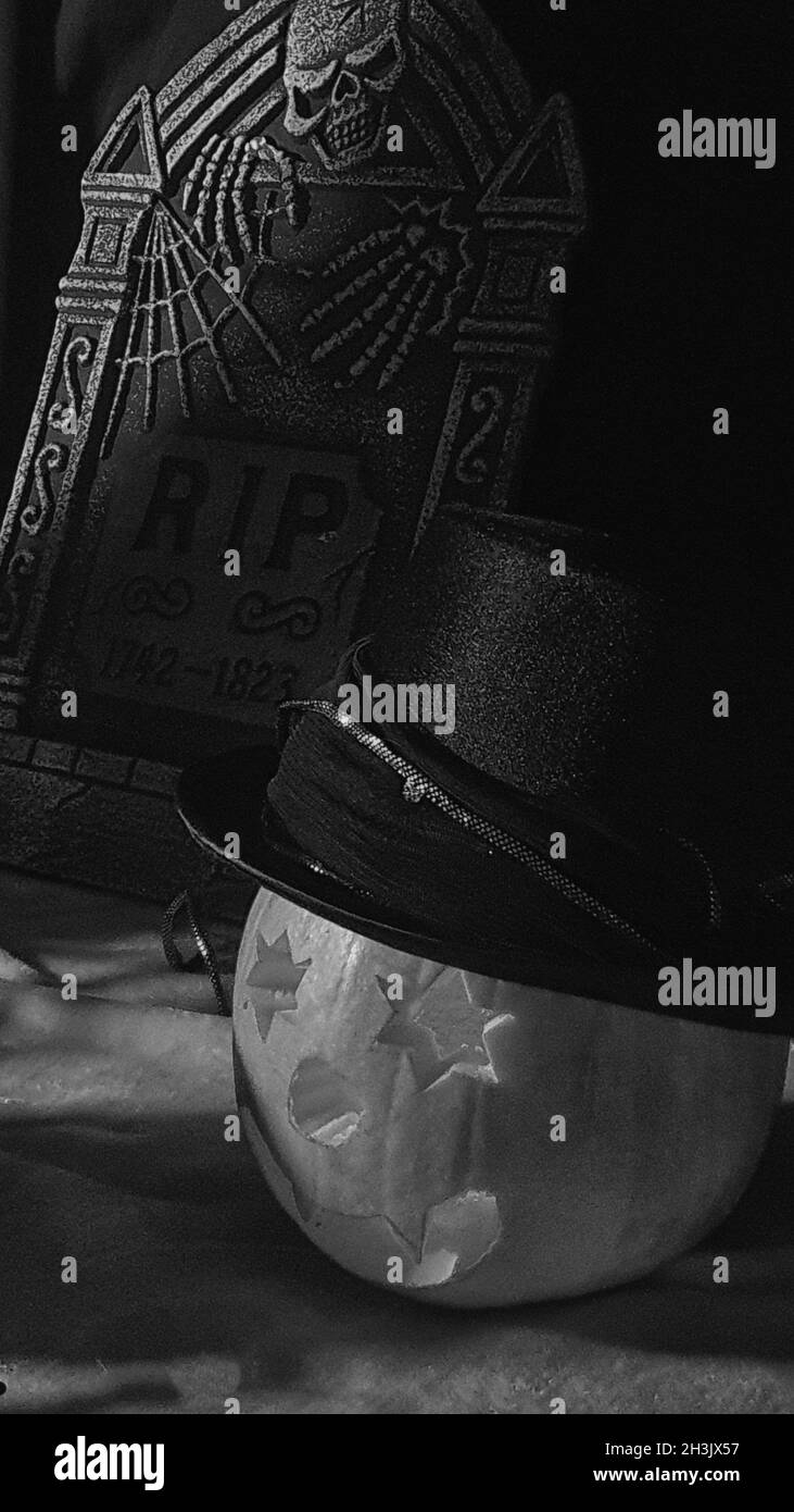 Autumn halloween pumpkin decorations Black and White Stock Photos ...