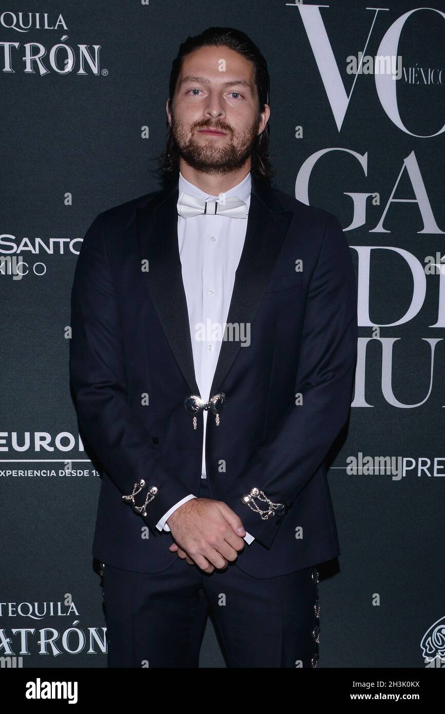 Vogue dia de muertos gala hi-res stock photography and images - Alamy