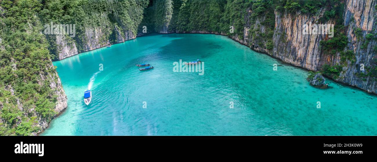 Exotic tropical paradise view hi-res stock photography and images - Alamy