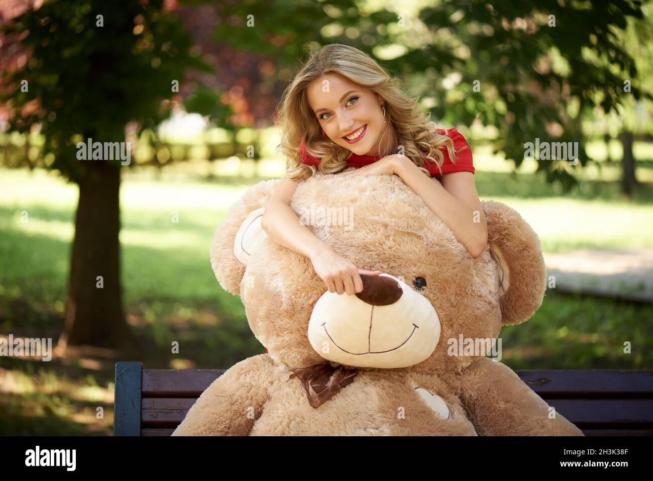 Toy bear hug happy hi-res stock photography and images - Alamy