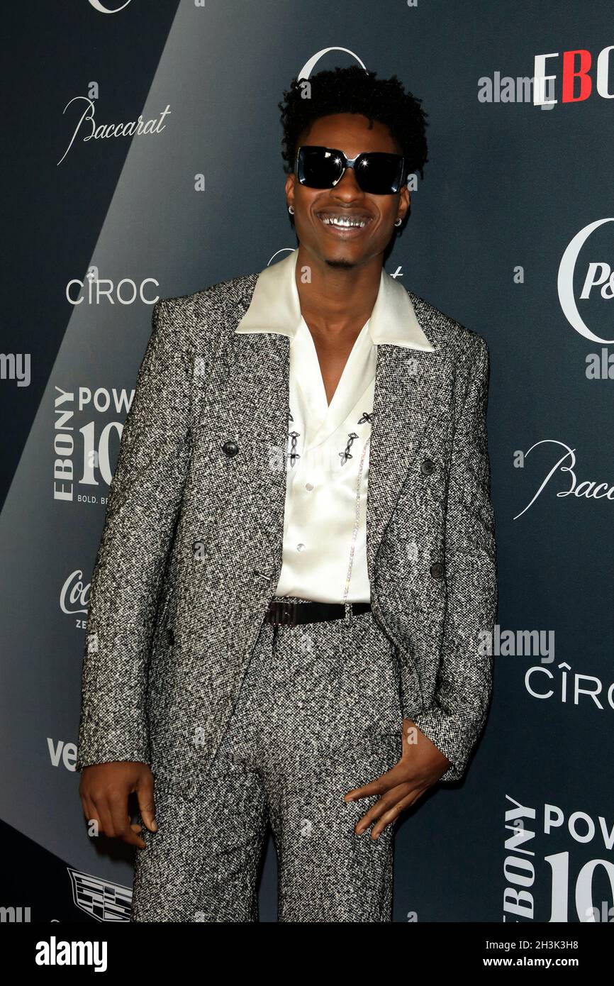 LOS ANGELES - OCT 23: Lucky Daye, David Debrandon Brown at 2021 Ebony ...