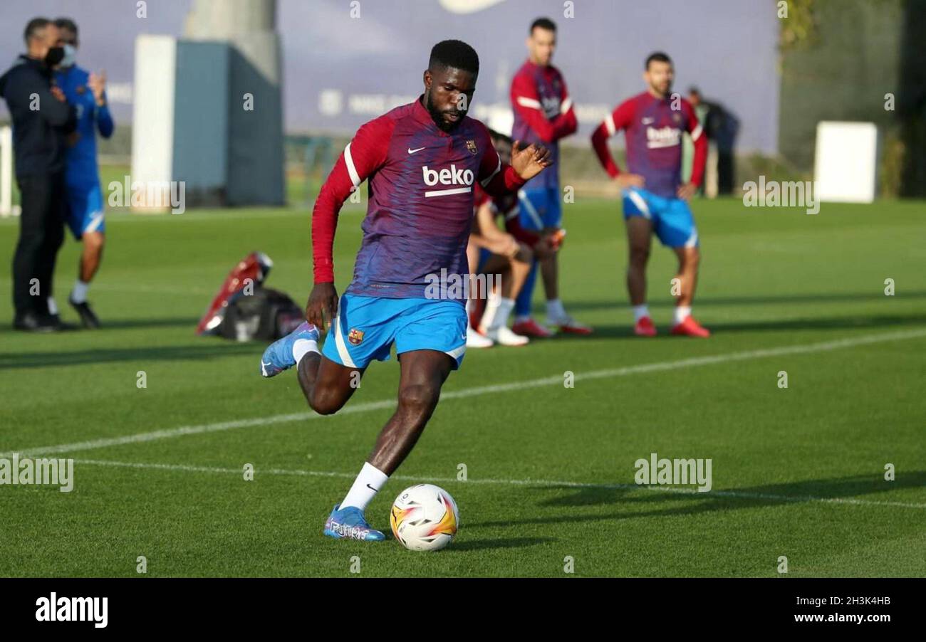 Barcelona, Spain. 28th Oct, 2021. FC Barcelona´s training session at FC ...