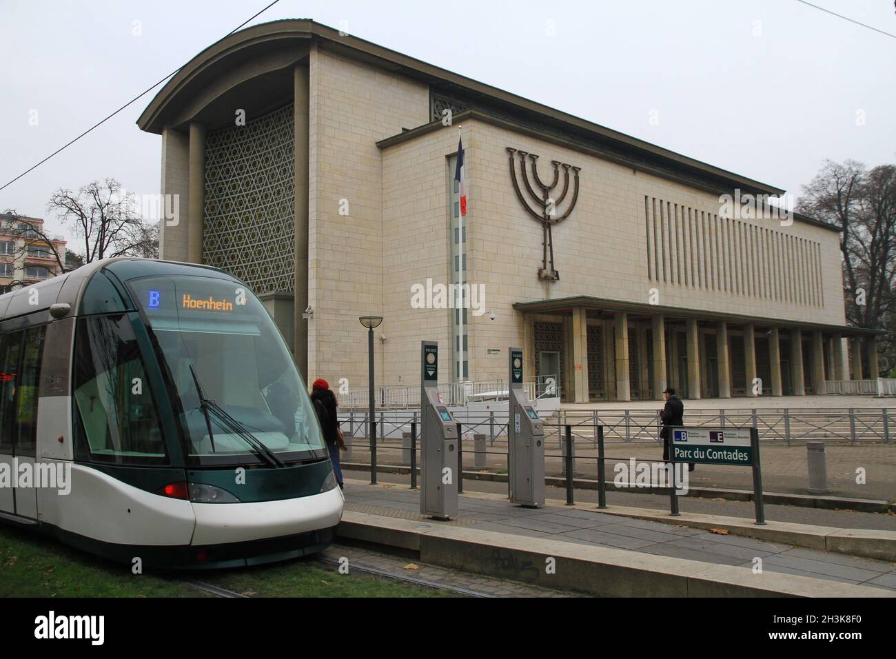 Tramway crossing hi-res stock photography and images - Alamy
