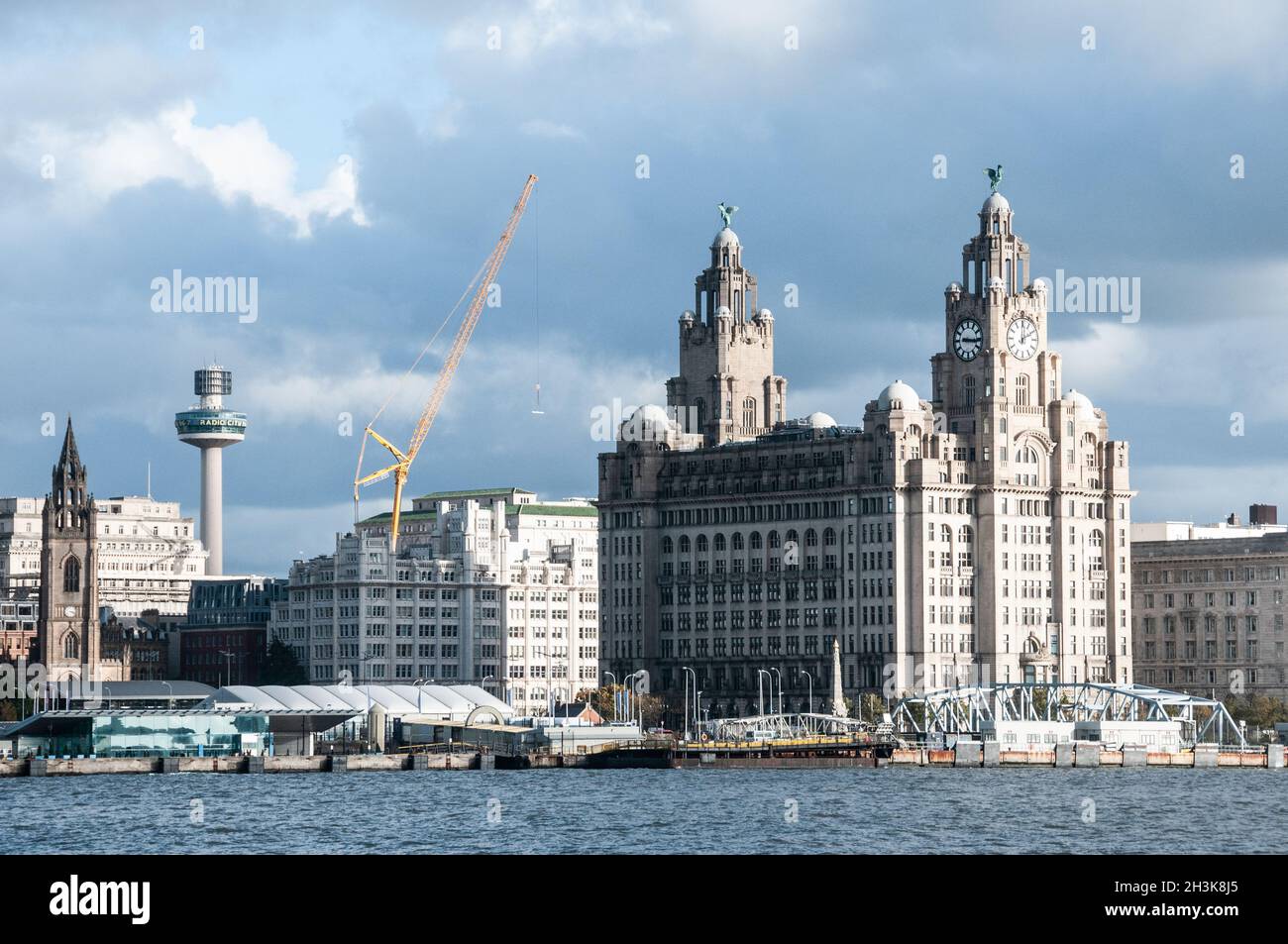Around the UK - A day out in Liverpool - Royal Liver Building ...