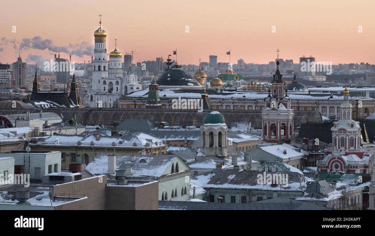Moscow russia evening hi-res stock photography and images - Alamy