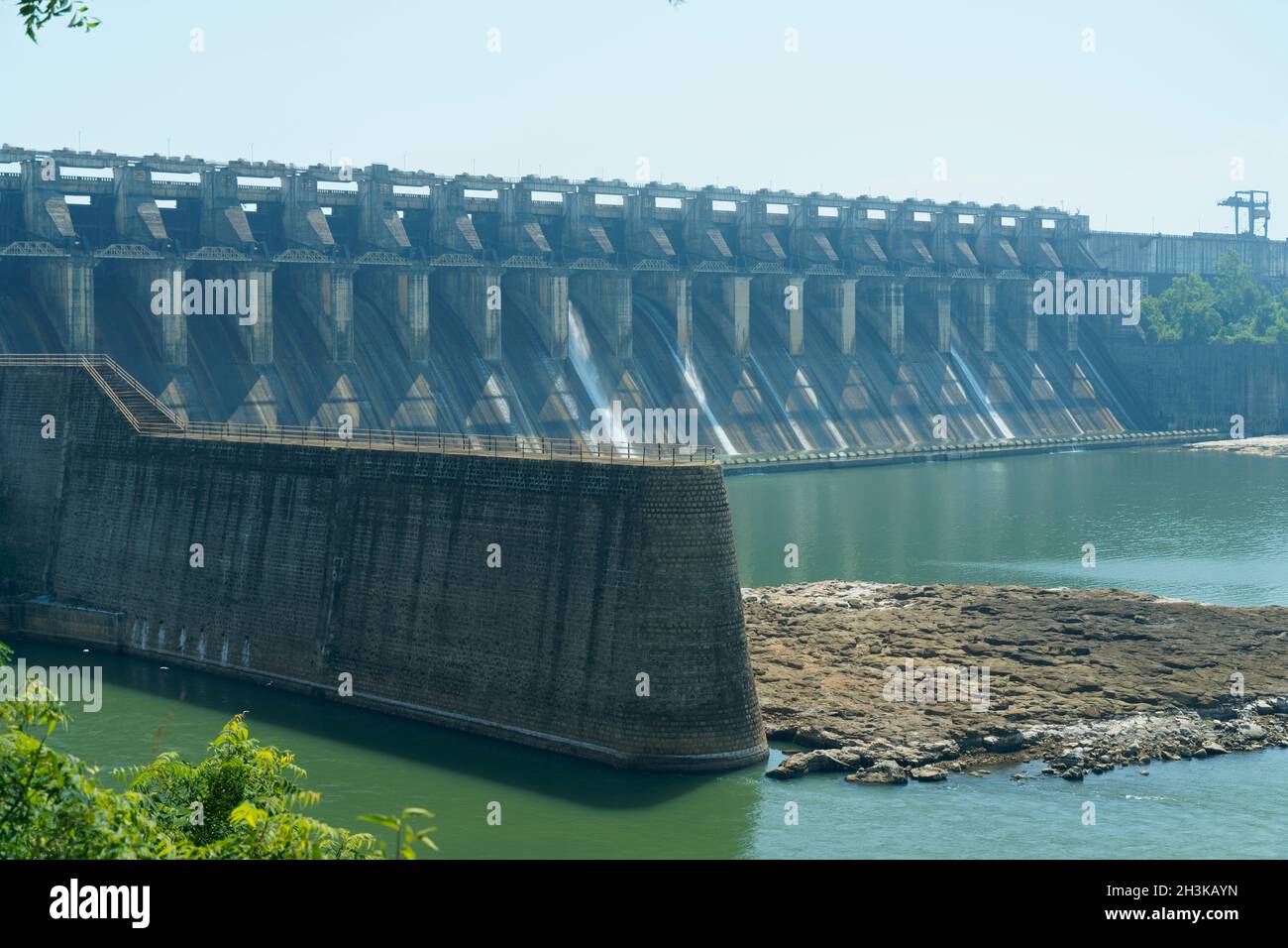 Bargi dam hi-res stock photography and images - Alamy