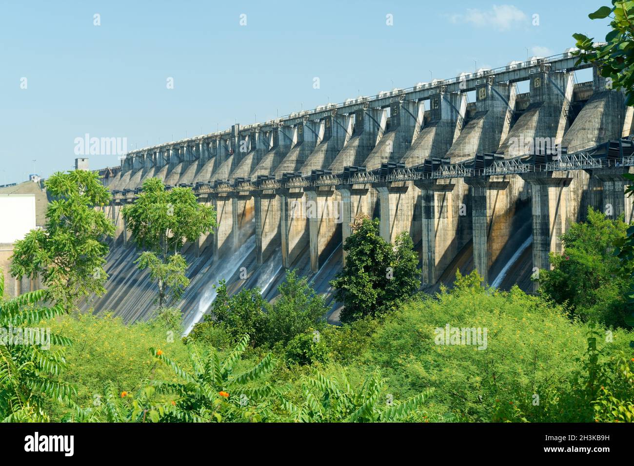 Power plant gujarat india hi-res stock photography and images - Alamy