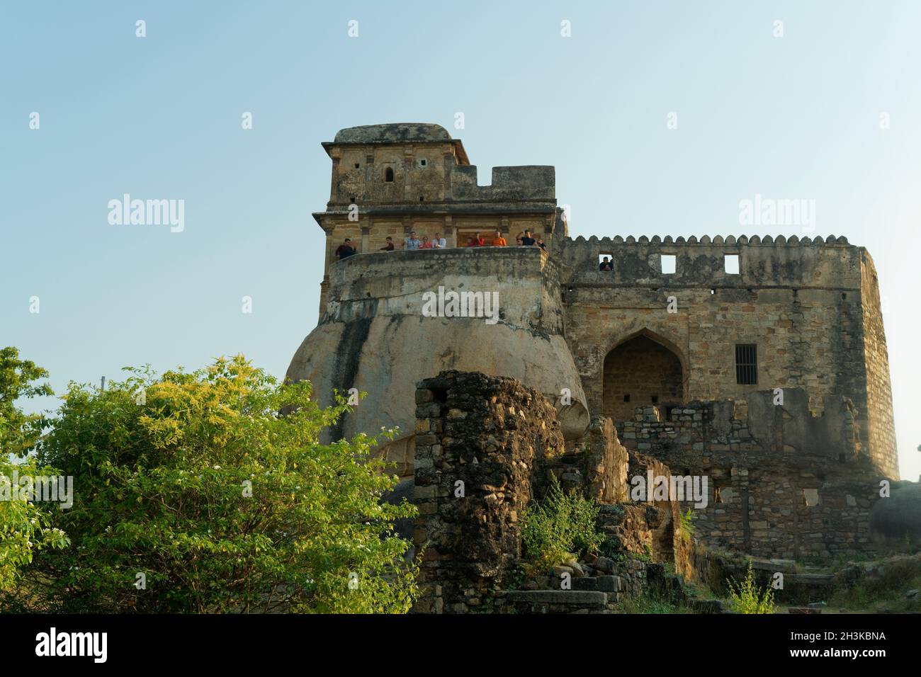 Madan Mahal fort ruins and surrounding area in Jabalpur, Madhya Pradesh ...