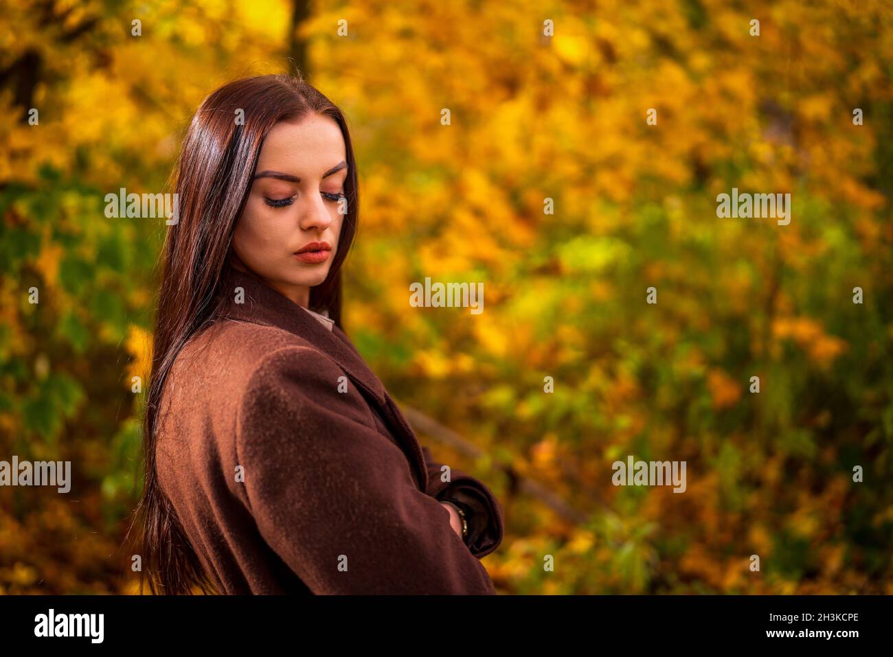 Woman autumn beauty headshot hi-res stock photography and images - Alamy