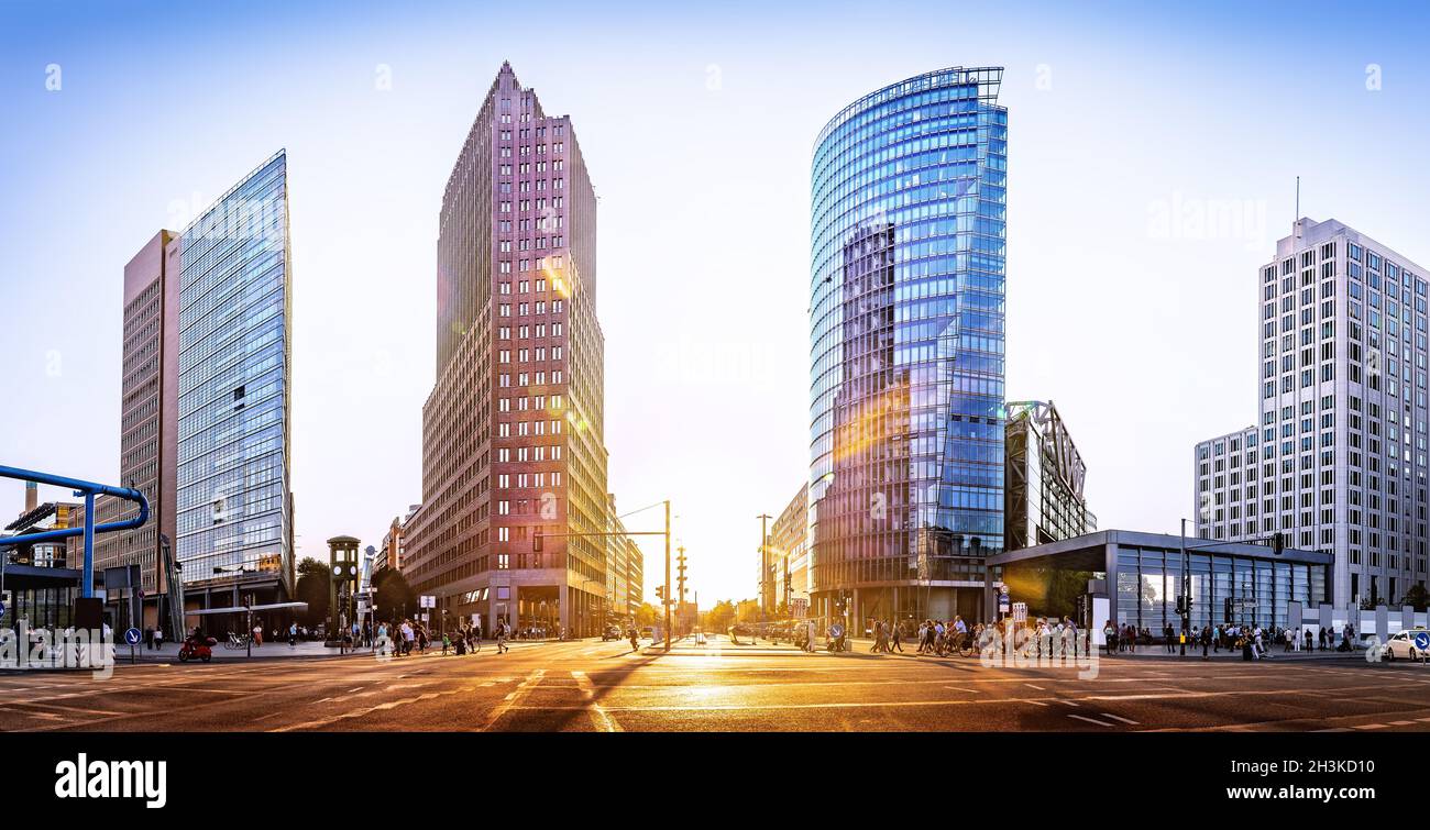 Berlin and financial district hi-res stock photography and images - Alamy