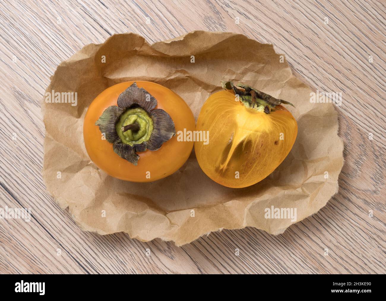Asian paper craft hi-res stock photography and images - Alamy