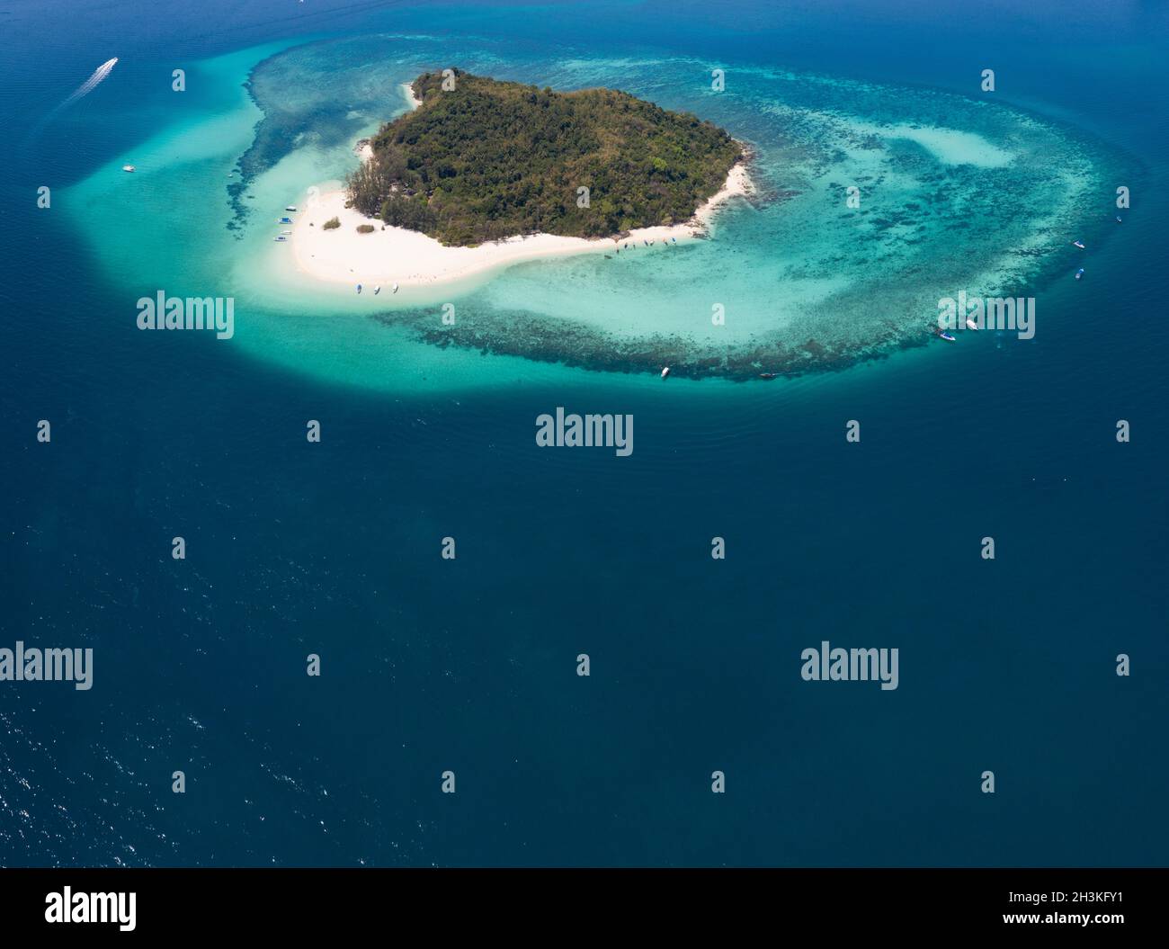 Bamboo island hi-res stock photography and images - Alamy