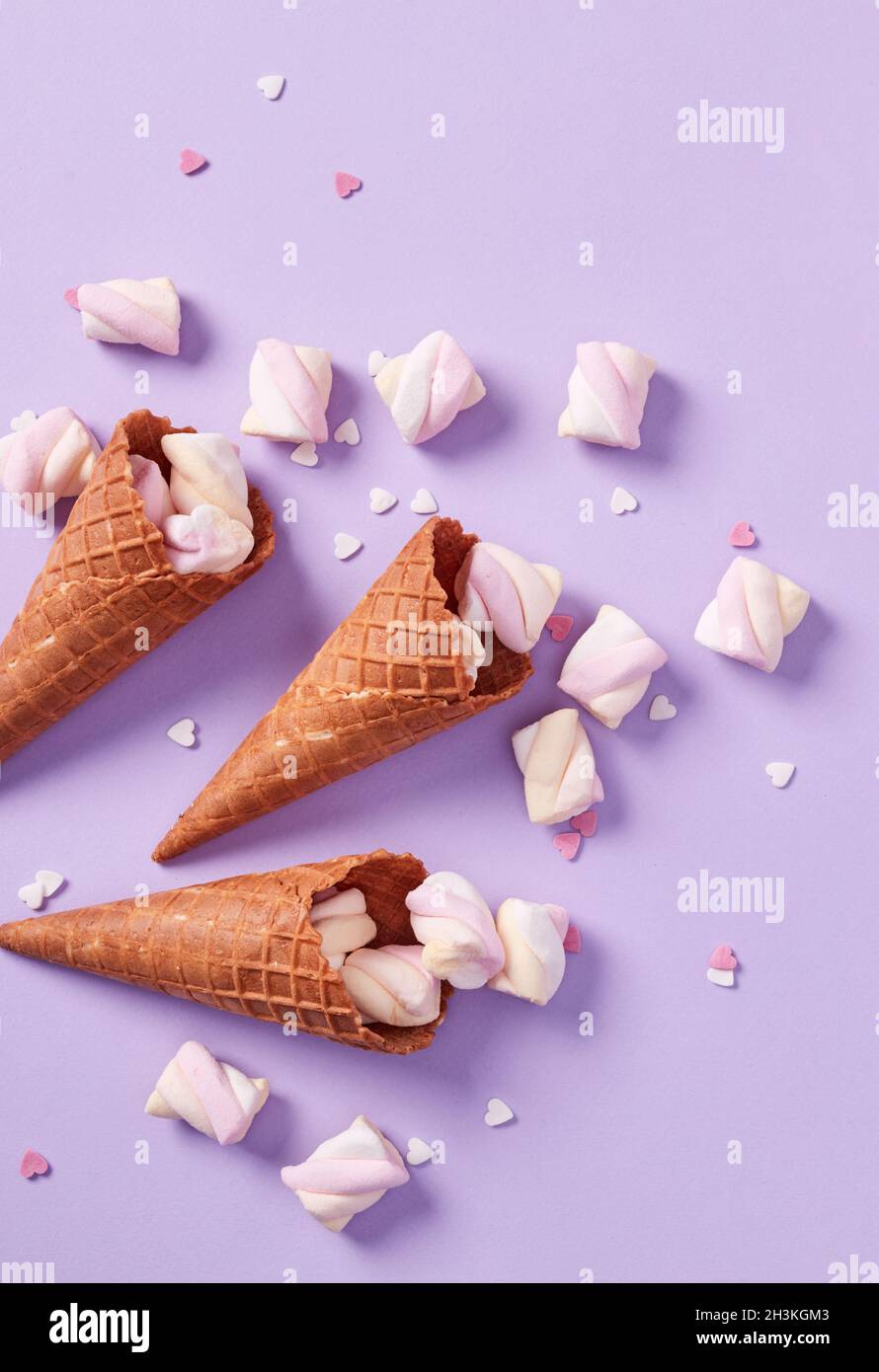 Mars mellows hi-res stock photography and images - Alamy