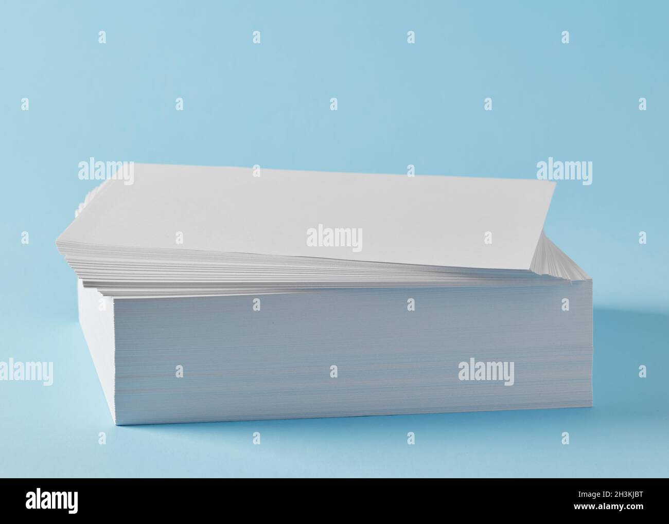 Stack of new blank white paper Stock Photo - Alamy
