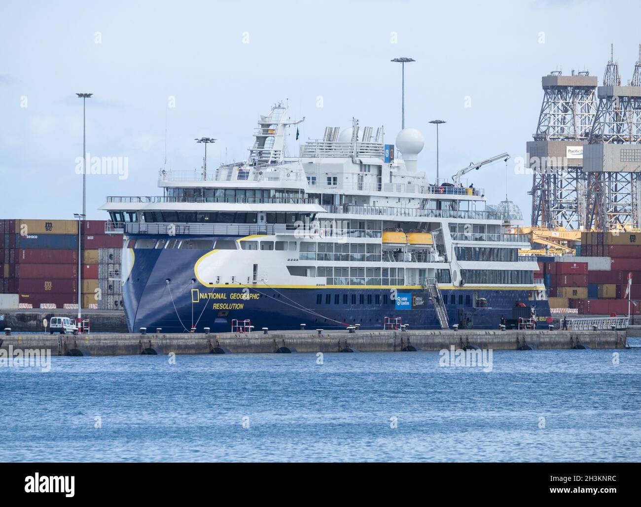 National geographic resolution ship hi-res stock photography and images ...