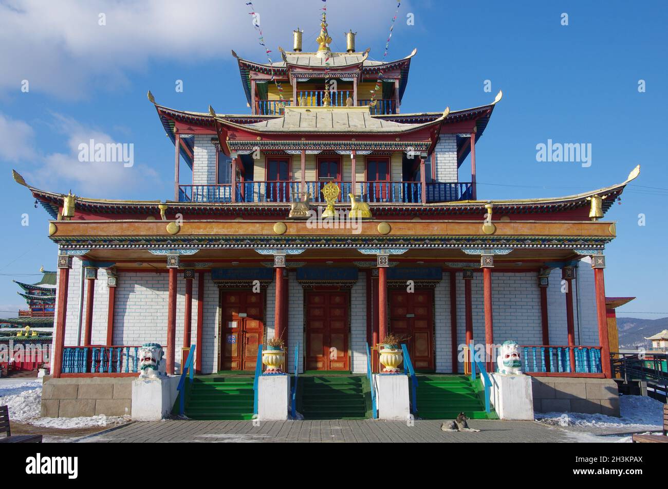 Buddhist temple winter hi-res stock photography and images - Alamy