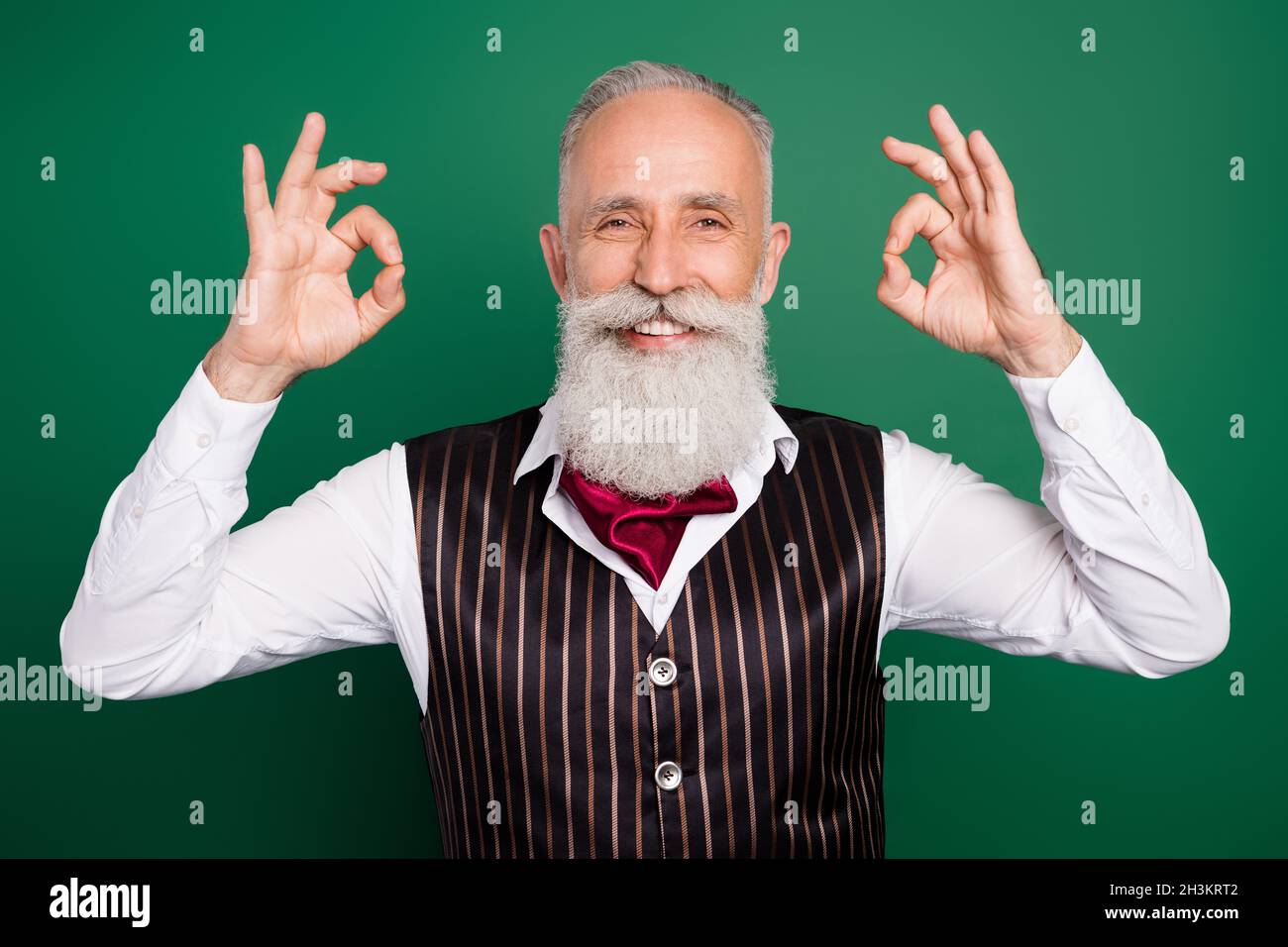 Photo of bearded promoter reliable mature man show okey signs wear ...