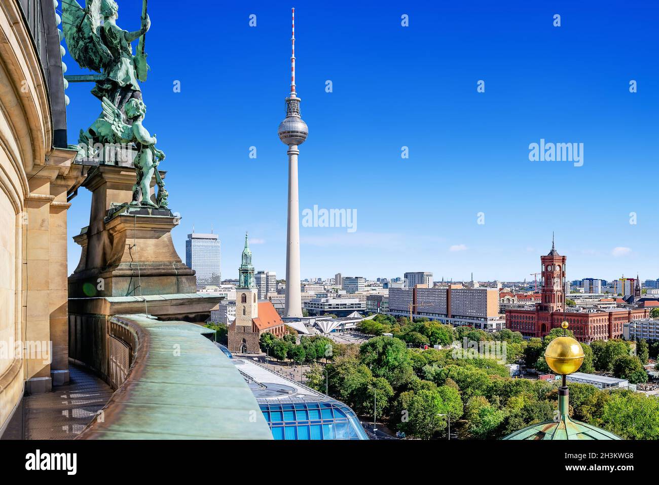 Berlin city skyline view hi-res stock photography and images - Alamy