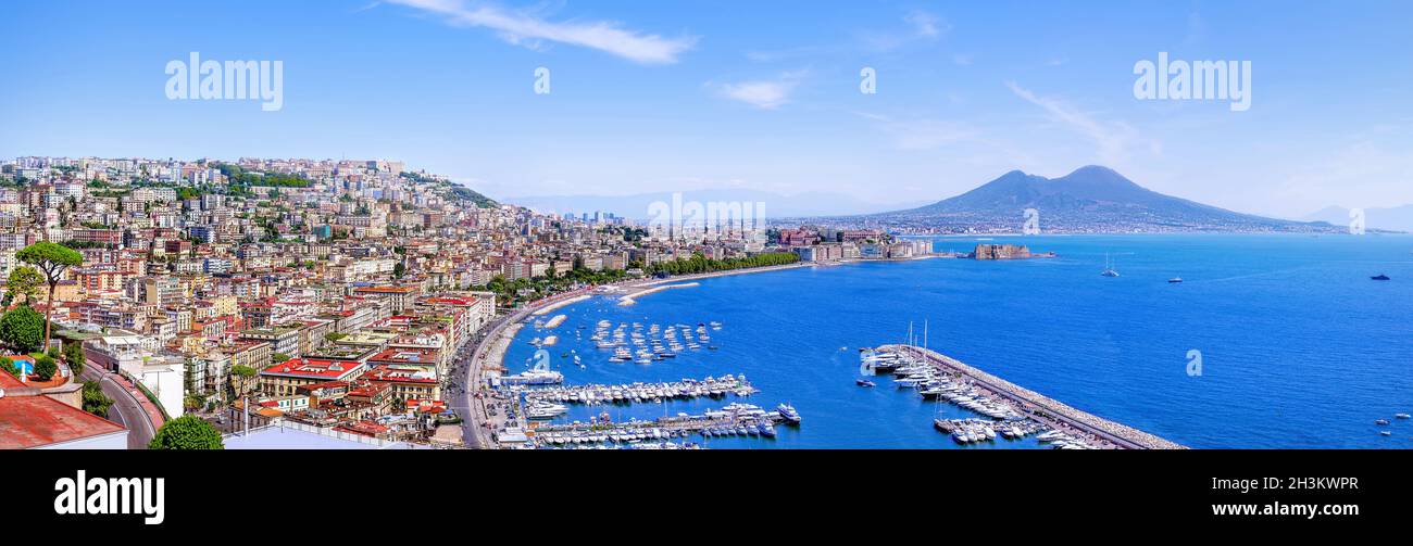 Napoli water hi-res stock photography and images - Alamy