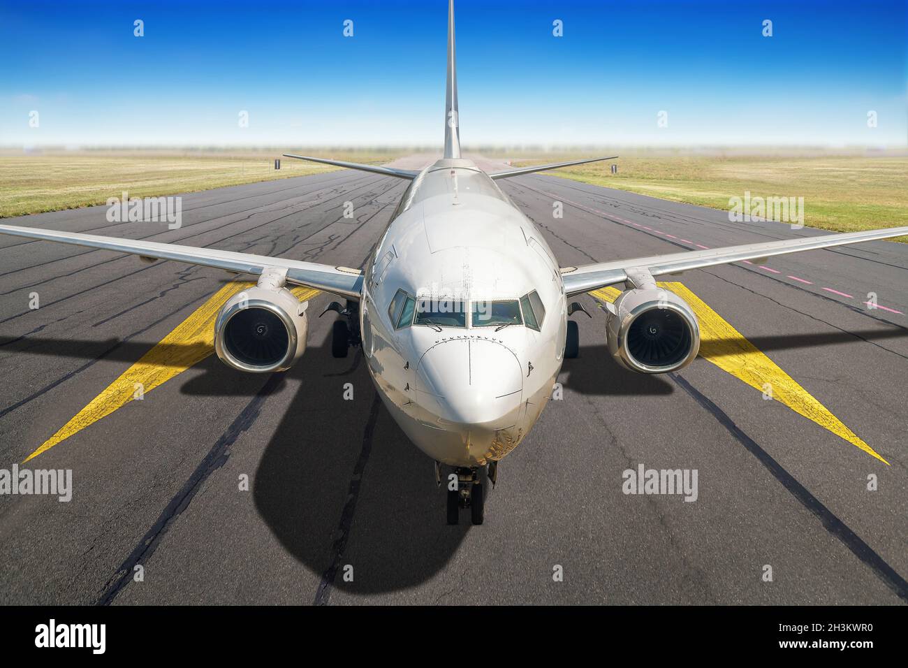 Airplane cockpit check hi-res stock photography and images - Alamy
