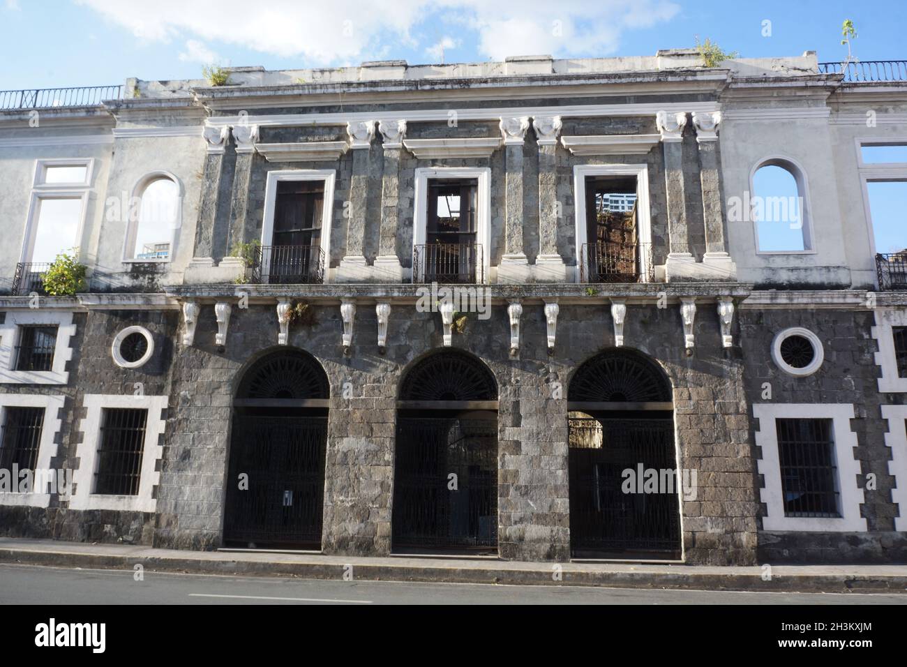 Old facade of the Aduana Building in Manila, Philippines Stock Photo ...