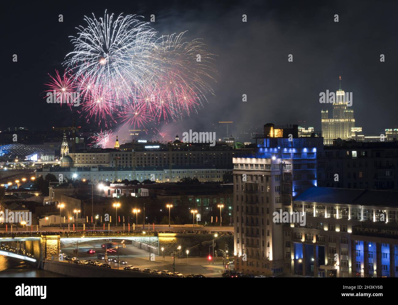 Moscow, russia night sky hi-res stock photography and images - Alamy