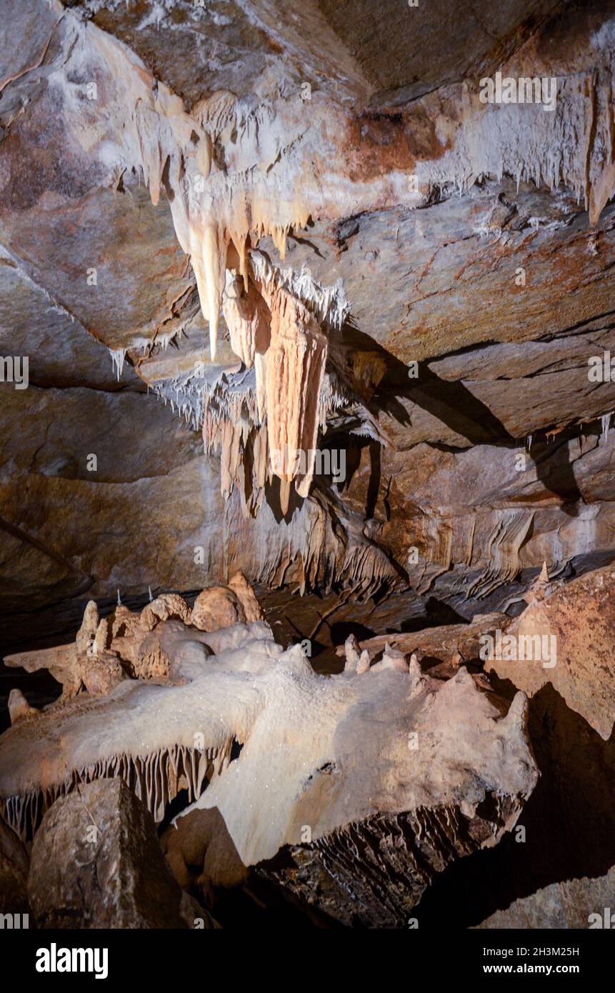 Details of the rock formations within Jenolan Caves, near Sydney ...