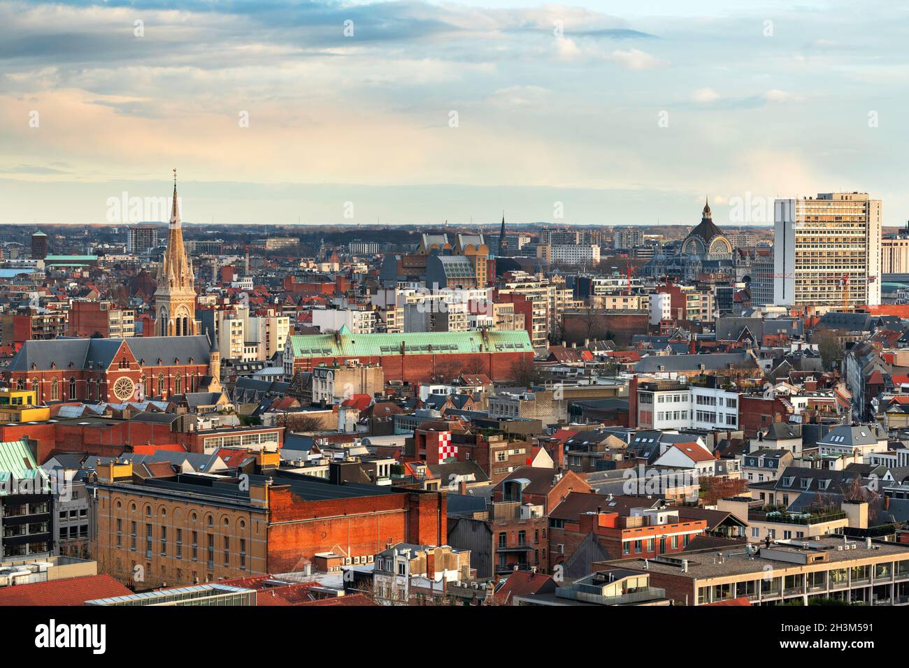 Antwerp at twilight hi-res stock photography and images - Alamy