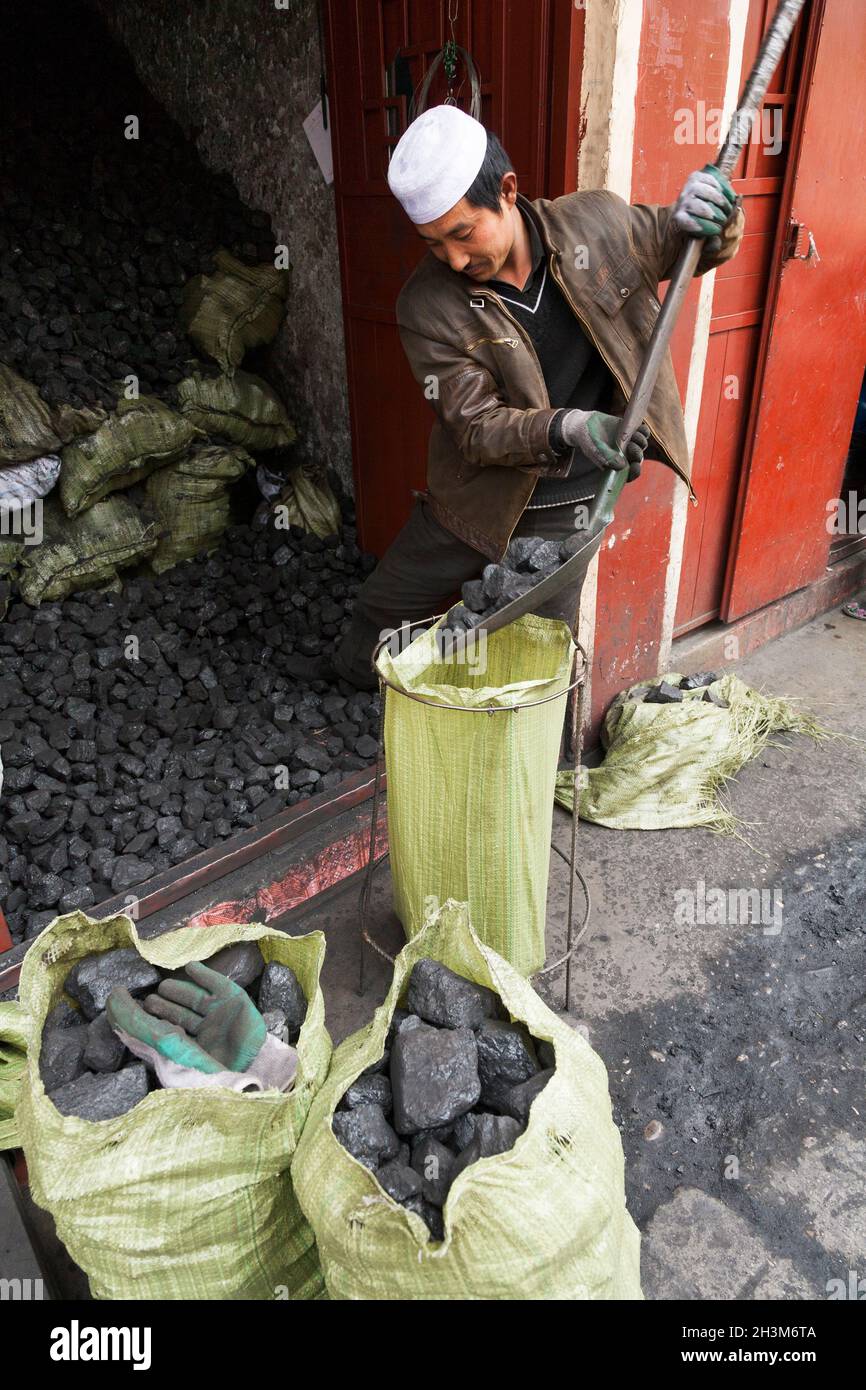 Reliance fresh store hi-res stock photography and images - Alamy