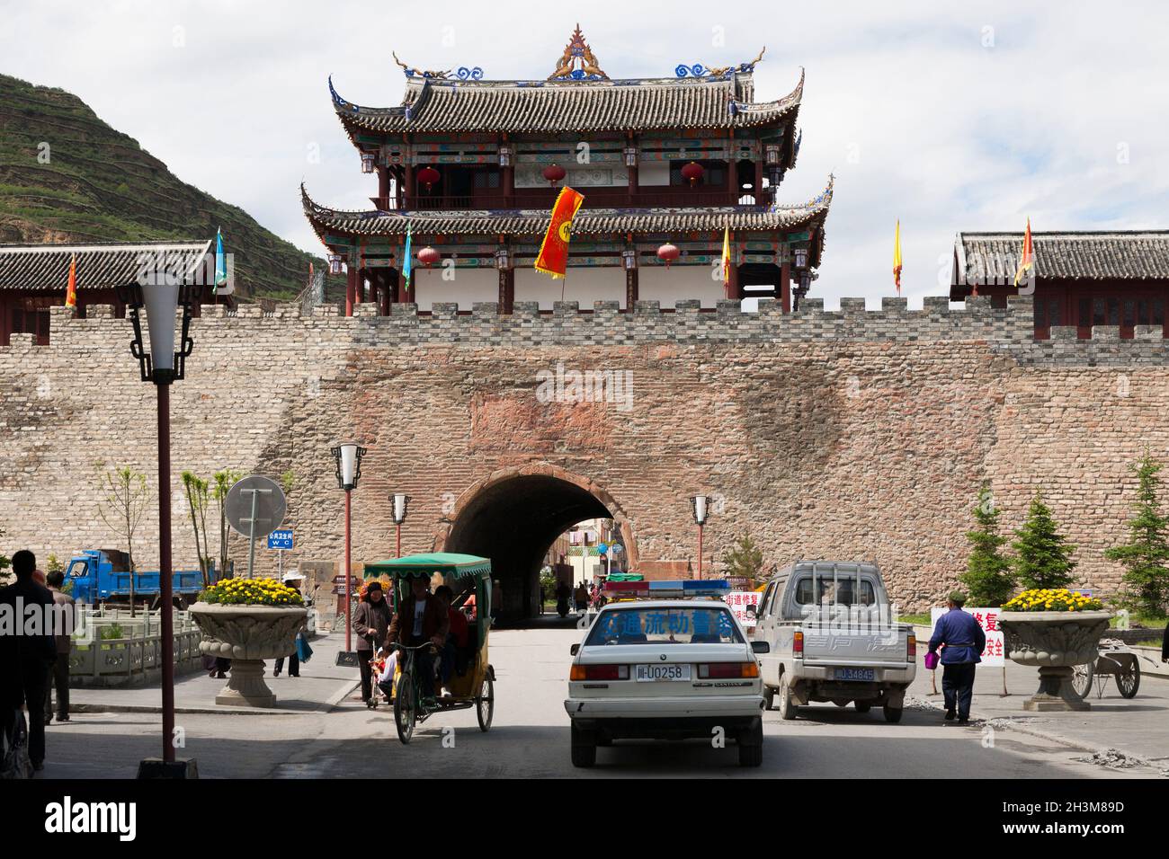 Songpan ancient town hi-res stock photography and images - Alamy