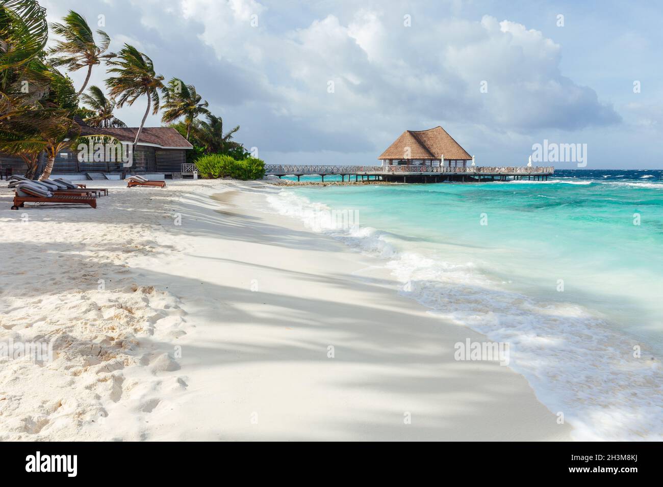 Idyllic beach scene in Maldives, North Male Atoll Stock Photo - Alamy
