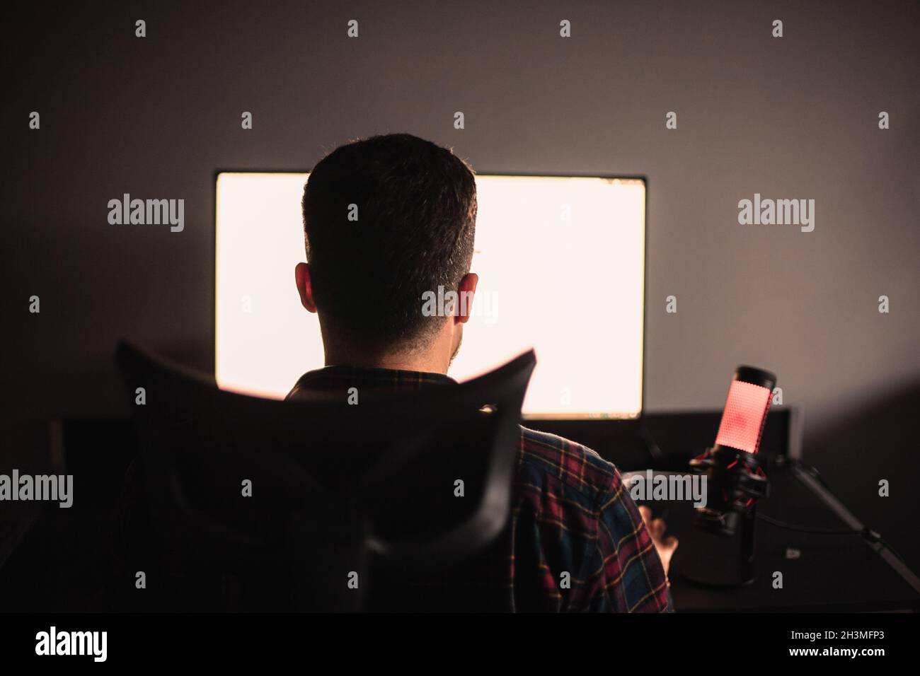 Back view man computer hi-res stock photography and images - Alamy