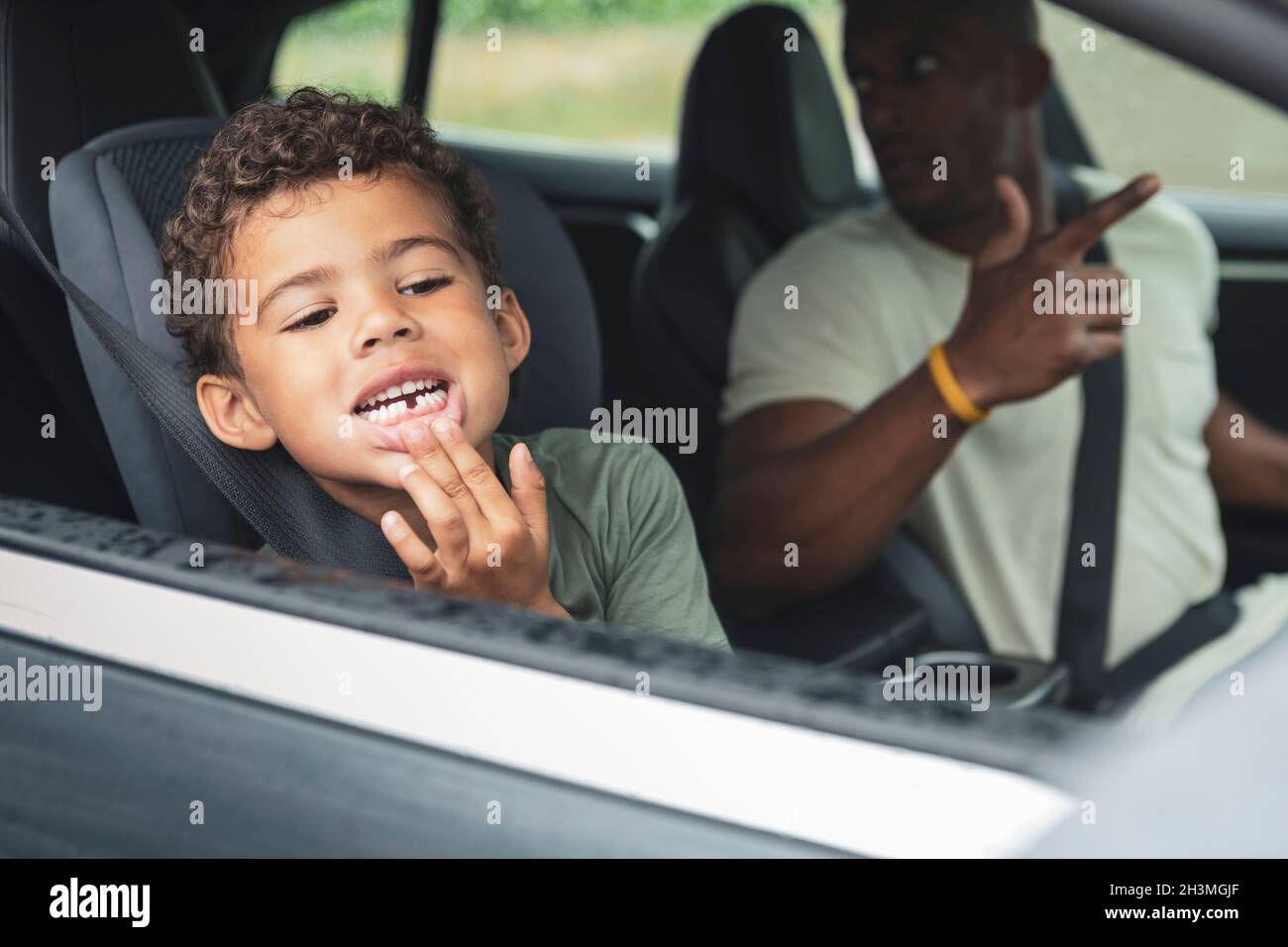 Boy broken teeth hi-res stock photography and images - Alamy