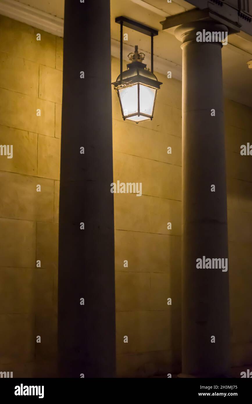 London doric columns hi-res stock photography and images - Alamy