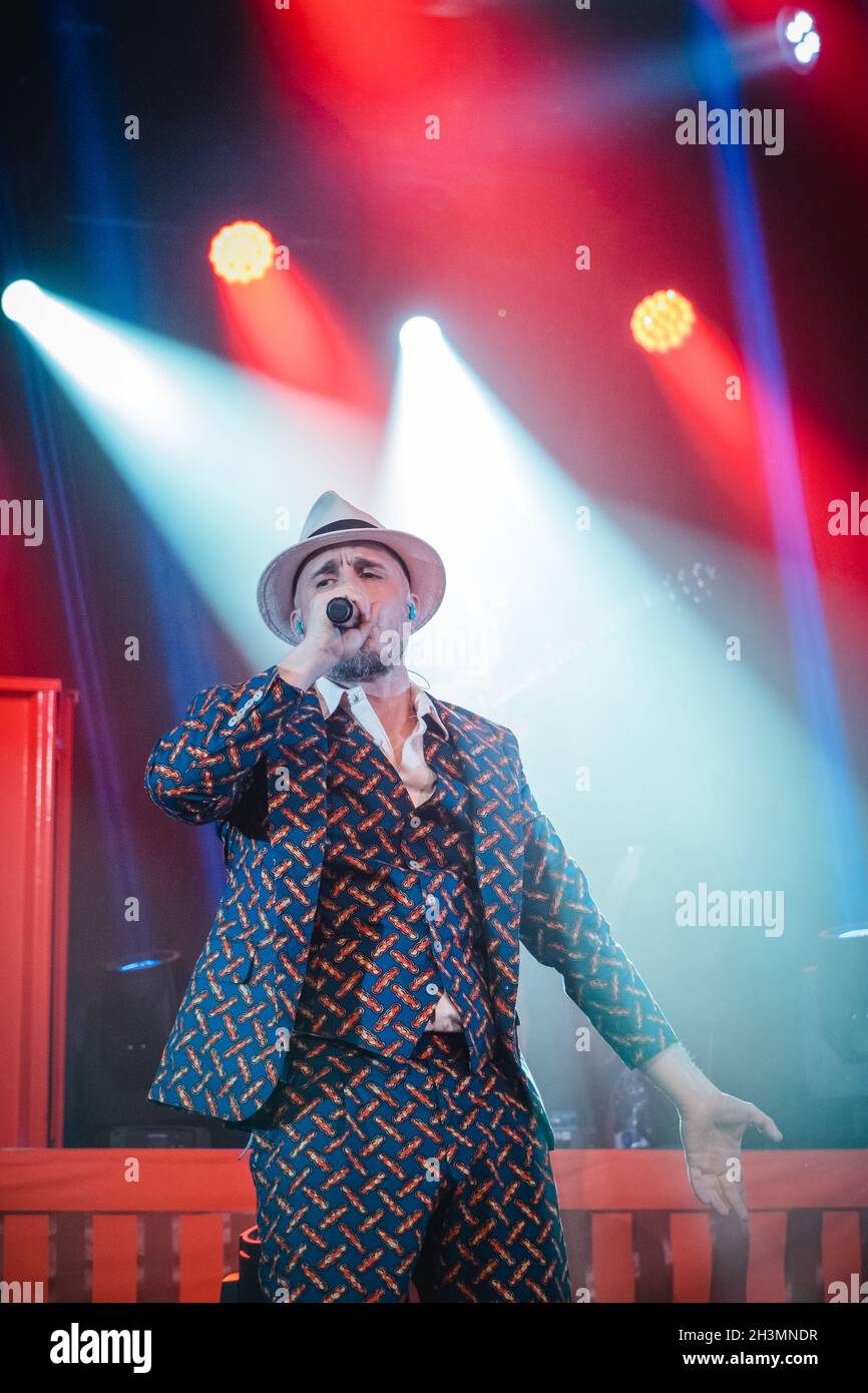 Dodo singer hi-res stock photography and images - Alamy