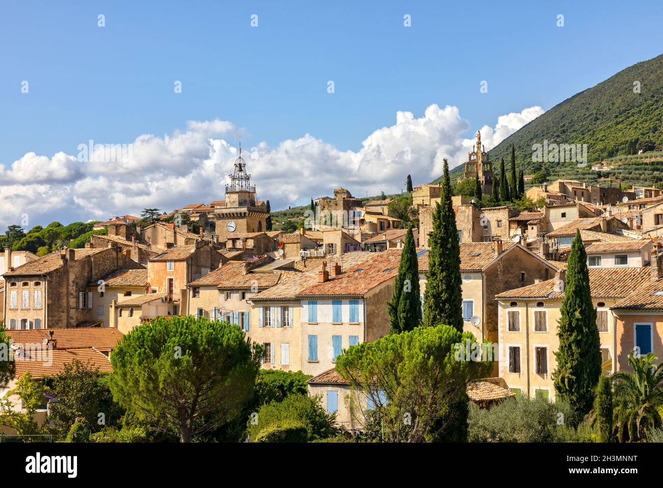 Nyons hi-res stock photography and images - Alamy