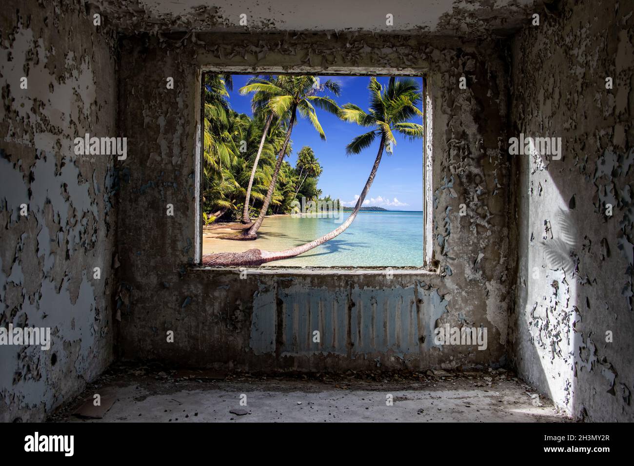 Beach view through window hi-res stock photography and images - Alamy