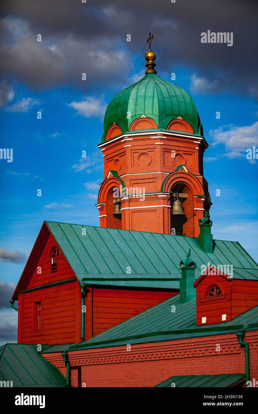 Red brick temple hi-res stock photography and images - Alamy