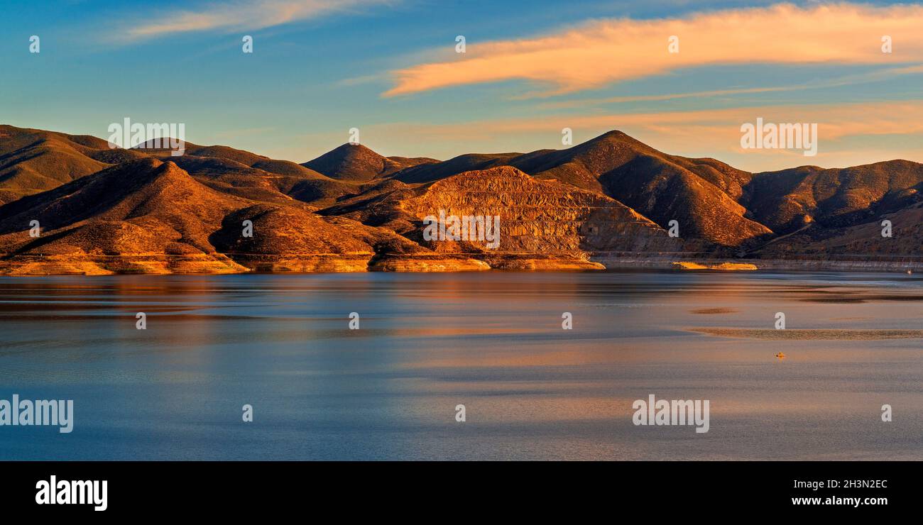 Sunset at Diamond Valley Lake, Hemet, California Stock Photo - Alamy