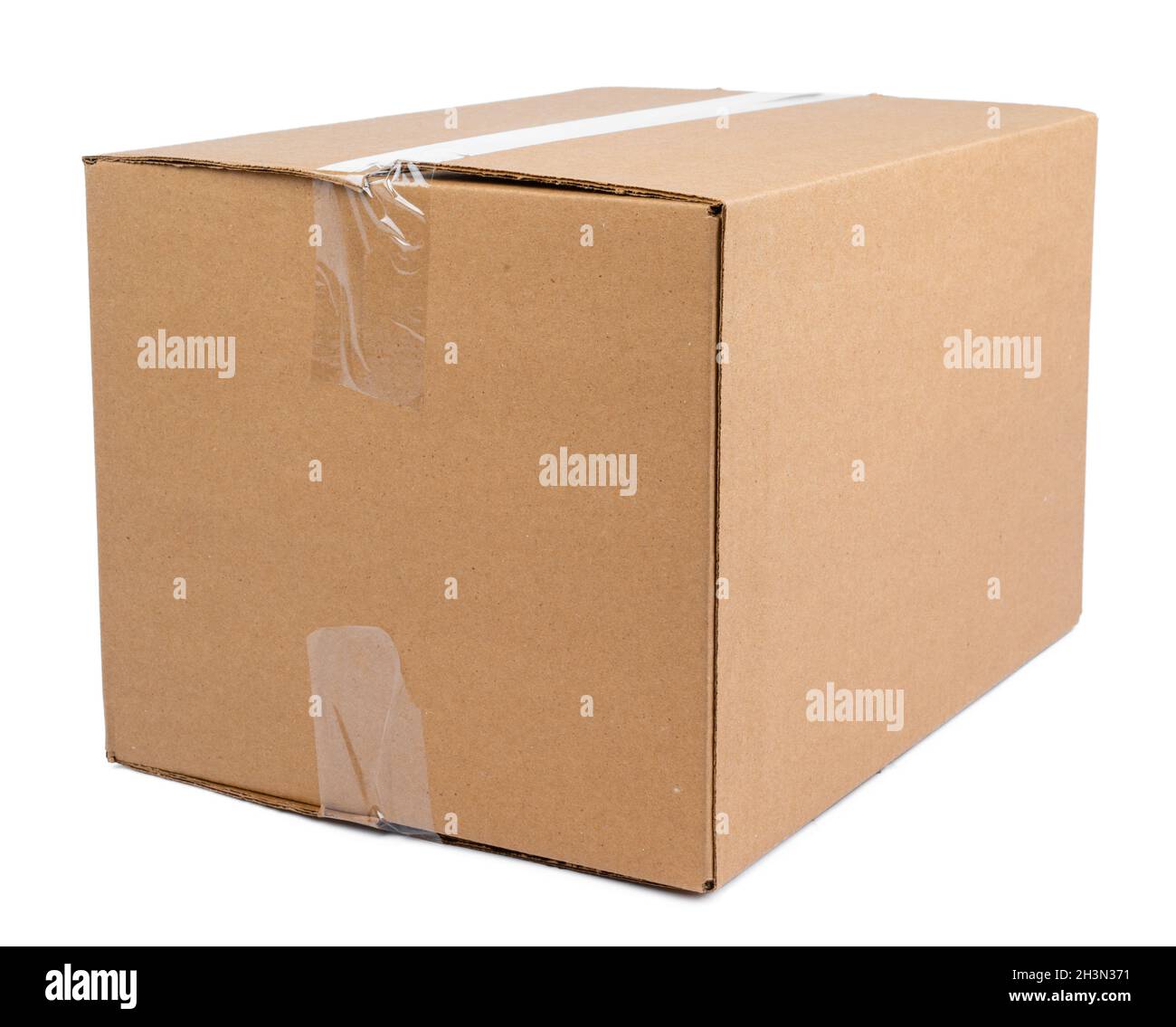 Single carton moving box isolated on white background Stock Photo - Alamy