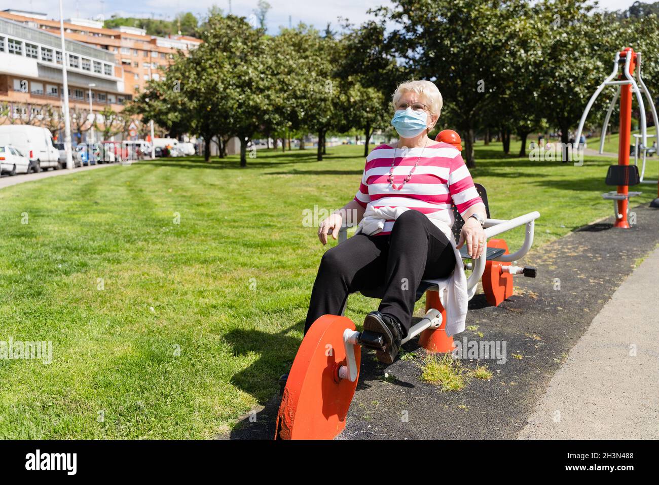 Static bike hi-res stock photography and images - Alamy