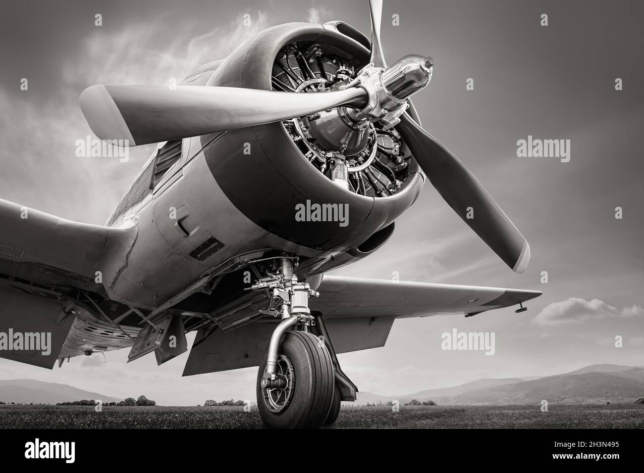 Take off airplane mountains hi-res stock photography and images - Alamy