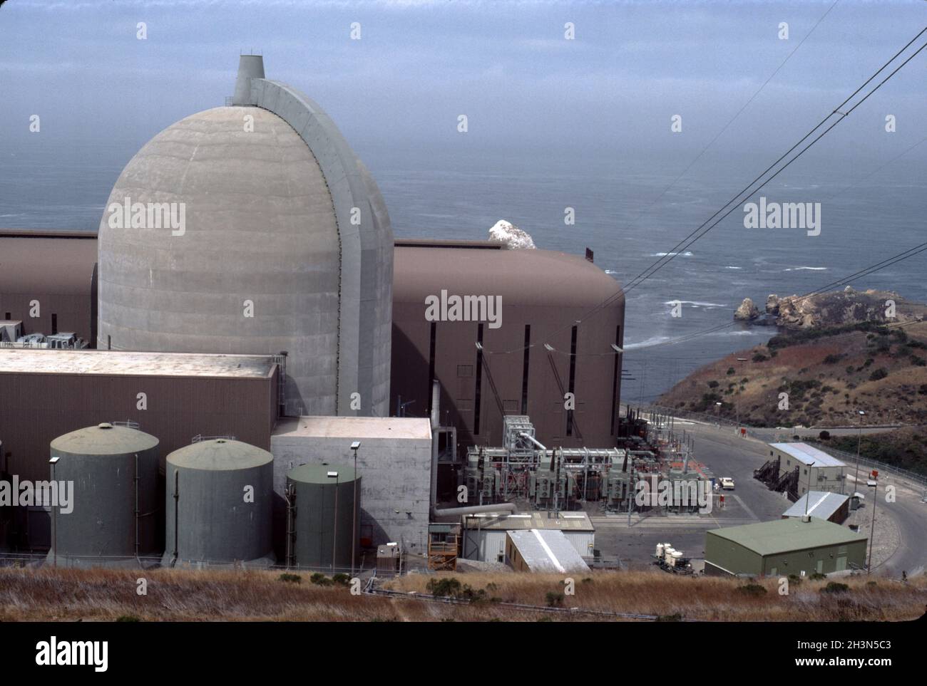 Diablo canyon nuclear plant hi-res stock photography and images - Alamy