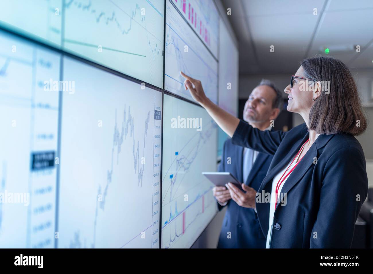 Working with charts hi-res stock photography and images - Alamy