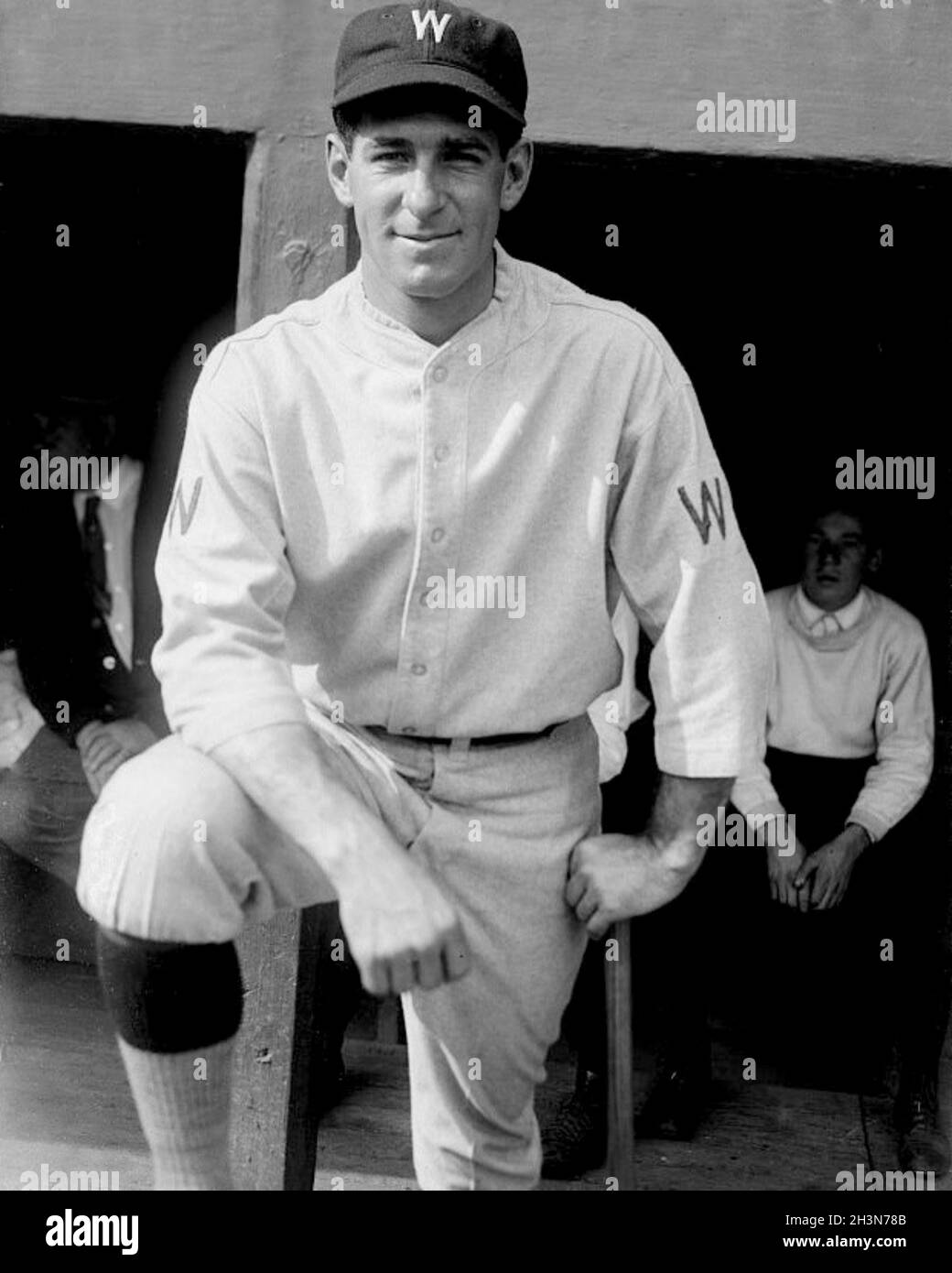 Raymond washington Black and White Stock Photos & Images - Alamy