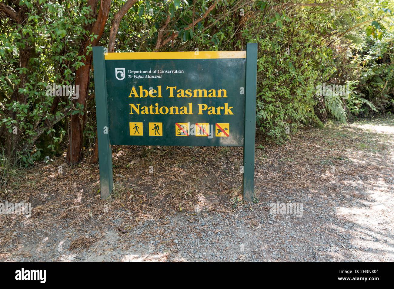 Abel Tasman National Park,sign, New Zealand Stock Photo - Alamy